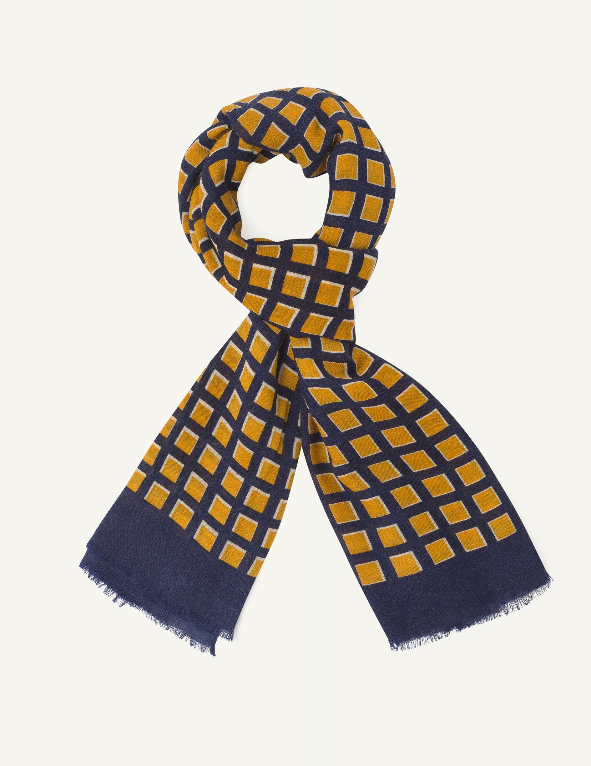 Check patterned wool scarf